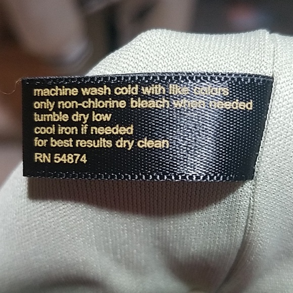 Outback Red | Dresses | Outback Red Xl Batwing Cold Shoulder Dress ...